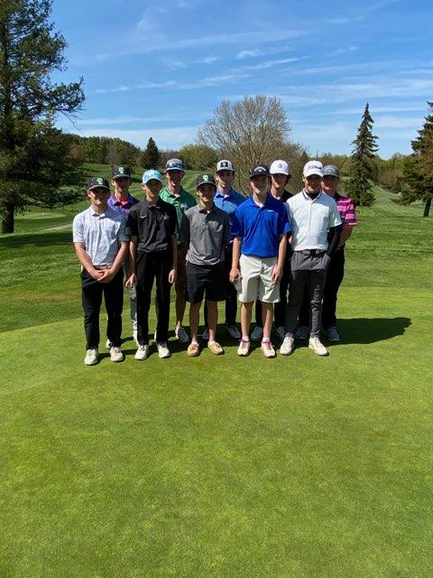 10 CCAA golfers advance to sectionals | News, Sports, Jobs - Observer Today